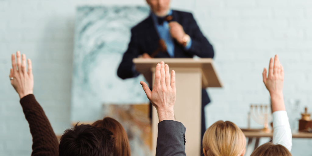 How to Buy and Sell Successfully at an Auction